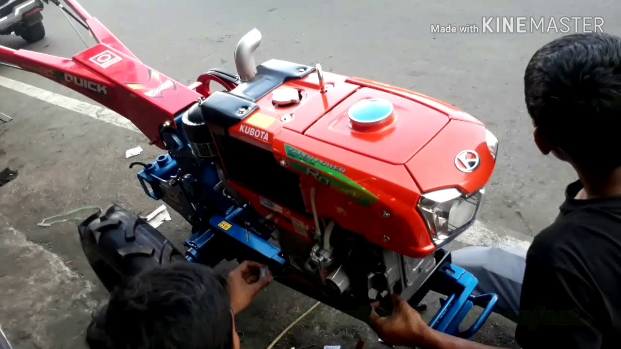 Traktor QUIK G 1000 BOXER KUBOTA RD 85 DI-1S - YouTube