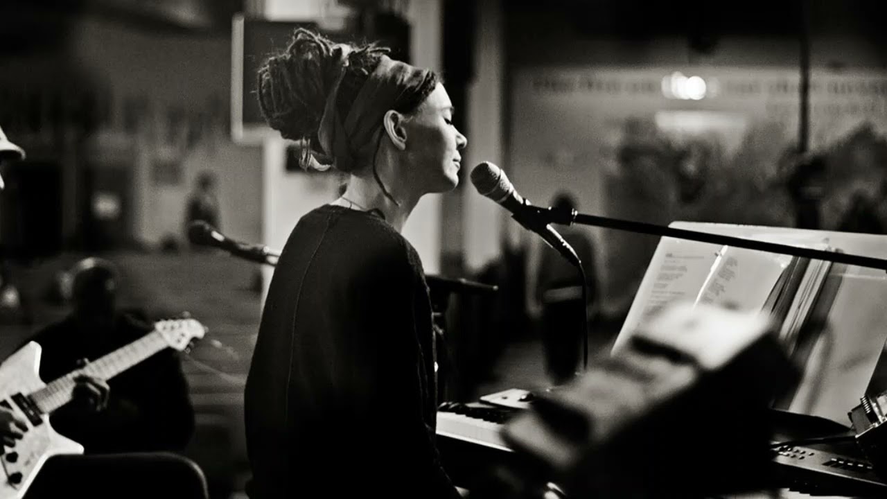 Can't Live Without You - Misty Edwards - YouTube