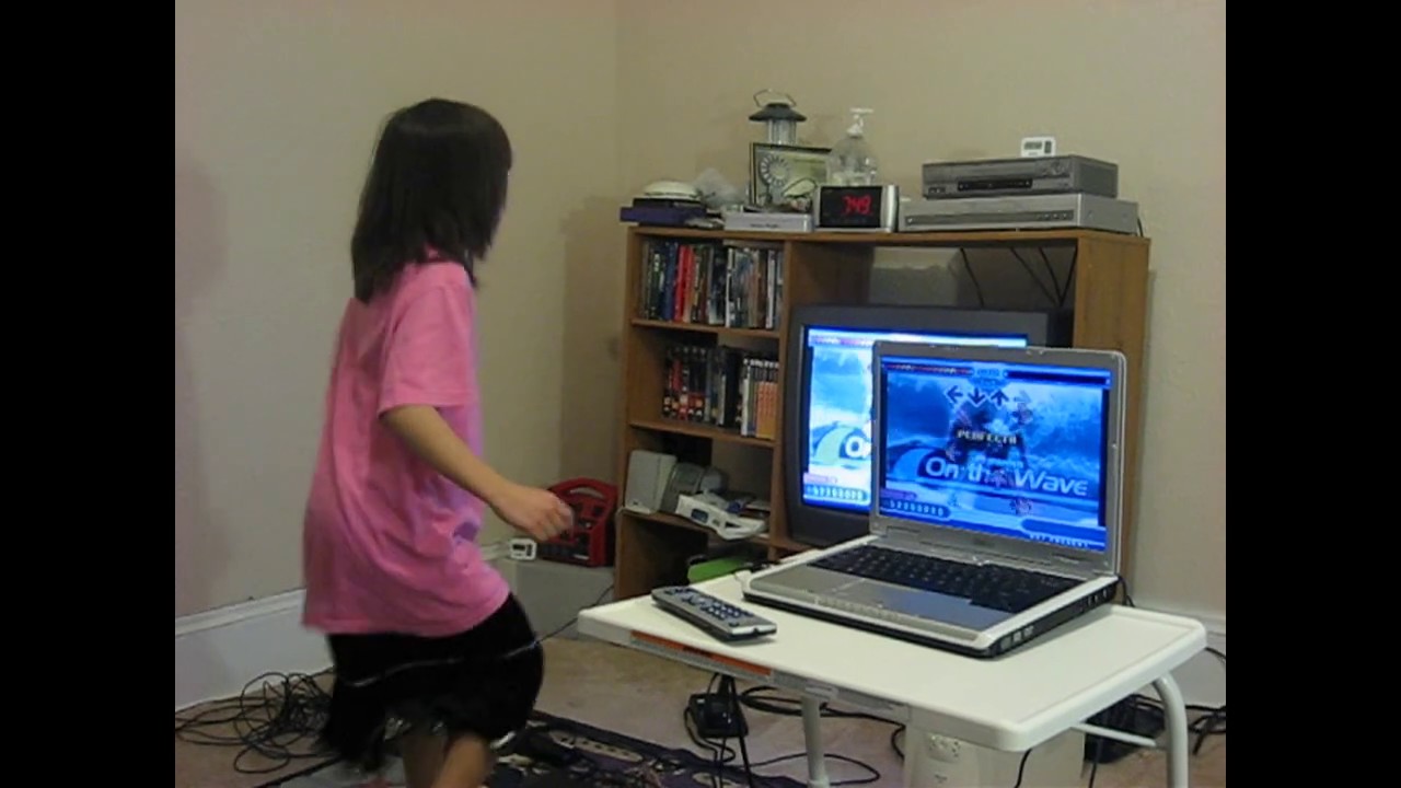 Amy Ocean Wave DDR 3-14-2007 - YouTube