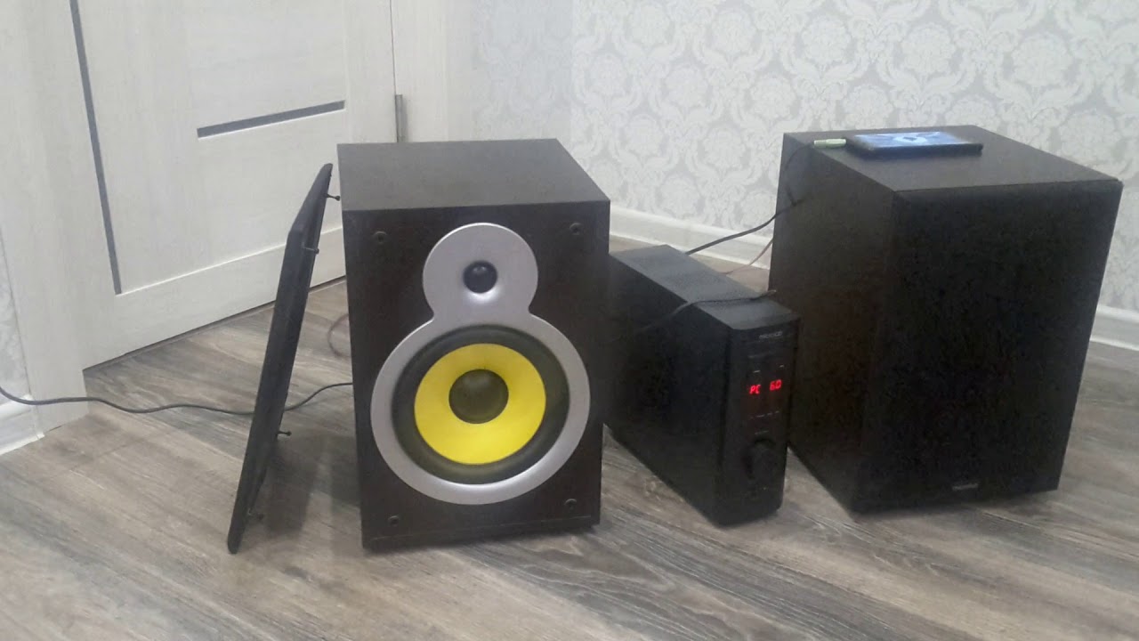 Microlab pro3 - YouTube