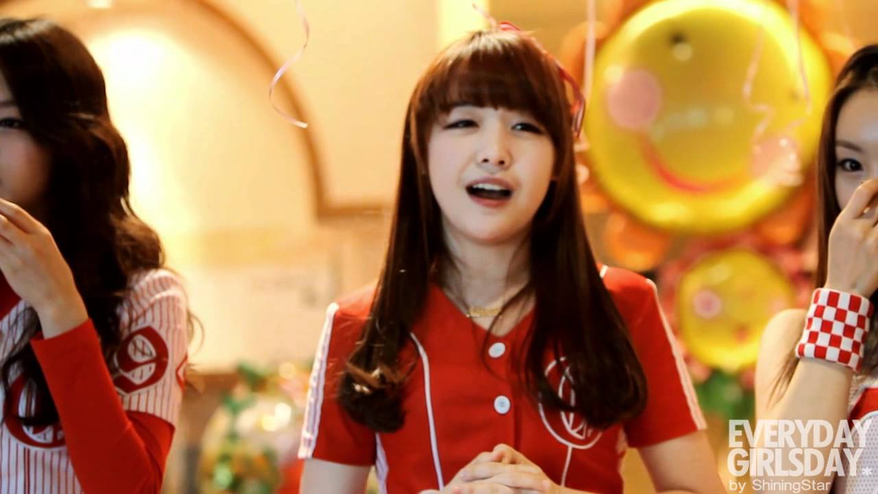 [FANCAM] 110514 Girl's Day Sojin, Jihae & Minah - Surprise Birthday ...