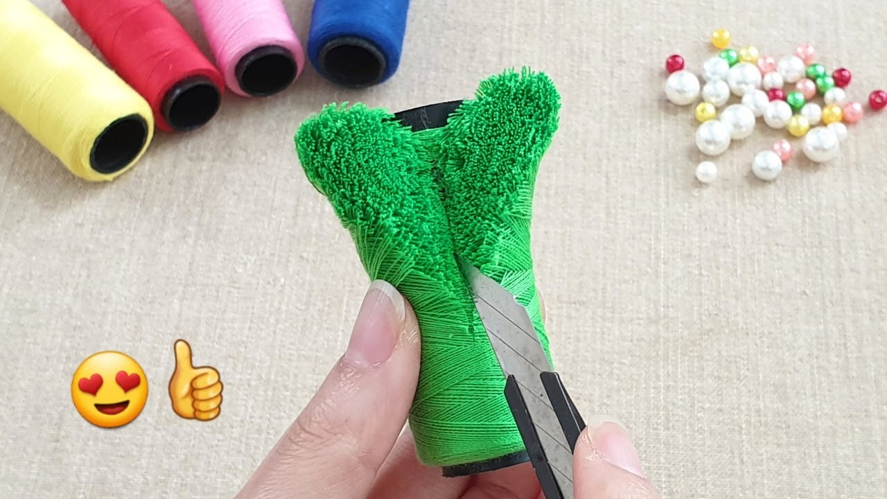 Cut the sewing thread, l did a beautiful job. Super easy home ...