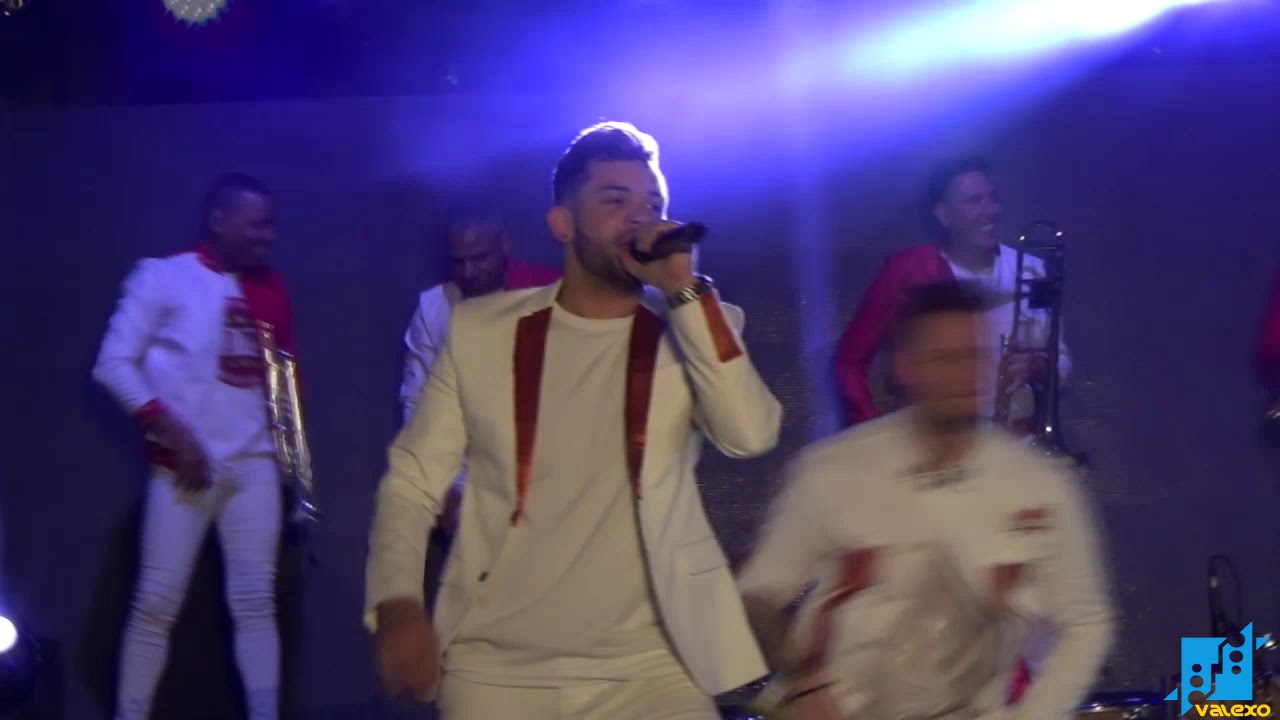 Orquesta Olympus 2019- Con calma Mix - YouTube