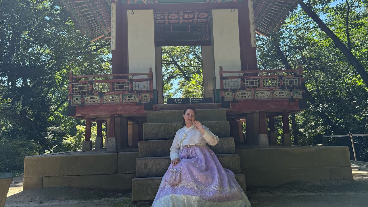 ARMY Vlog: Palaces. Hanbok. Stairs. So Many Stairs - YouTube