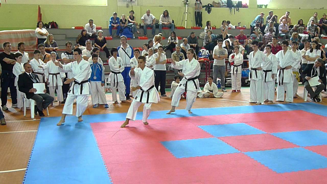 Italian Junior Karate Championships 2012 - FEKDA - YouTube