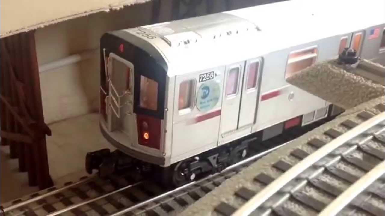 MTH Subway: MTH MTA R142A (4) Train Action Roundtrip Run - YouTube