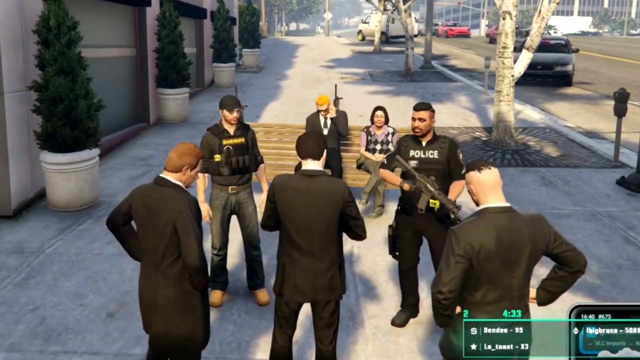 Local sits on Bench Guy's bench during Spanish News interview 🔥 NOPIXEL ...