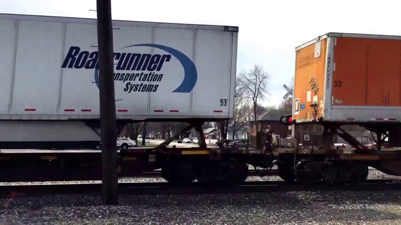 A Long Union Pacific Container Train - YouTube