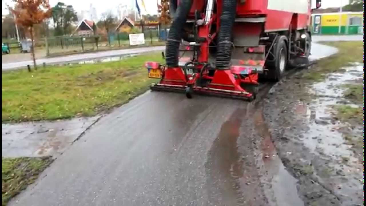 Balayeuse Kobit K8 / Street Sweeper, Road Sweeper, Kehrmaschine ...