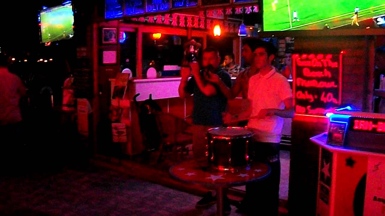 ibrox bar 2011 turkey. - YouTube
