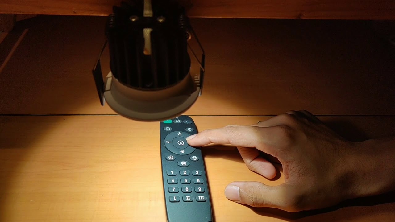 RAYZ LIGHT CCT DEMO - YouTube