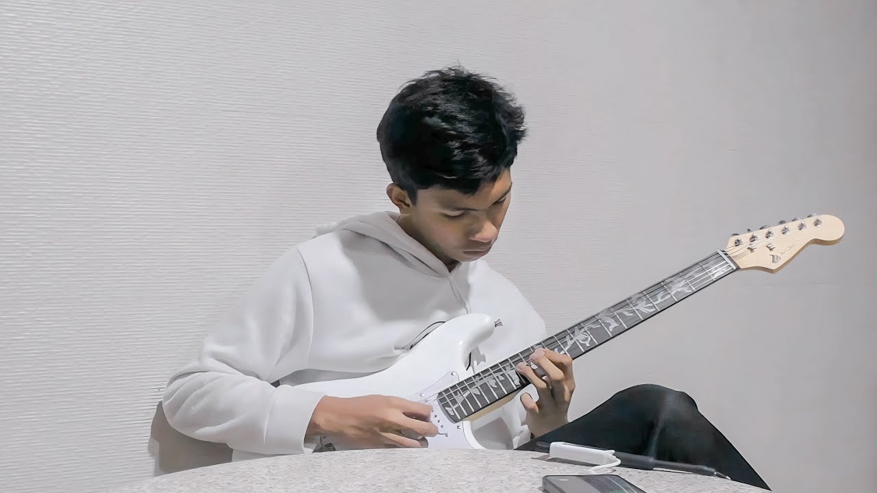 Me practicing 5 polyphia songs all at once - YouTube