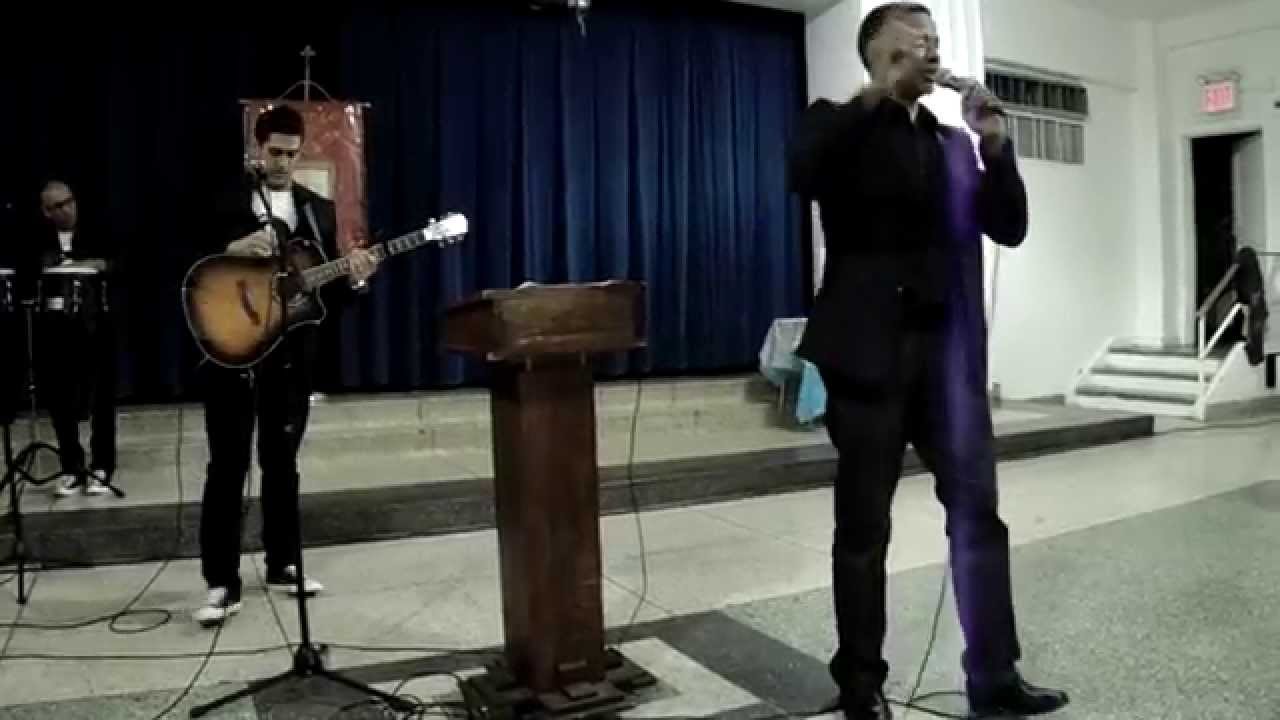 Luis Bare & Juan Grullon: Popurri - YouTube