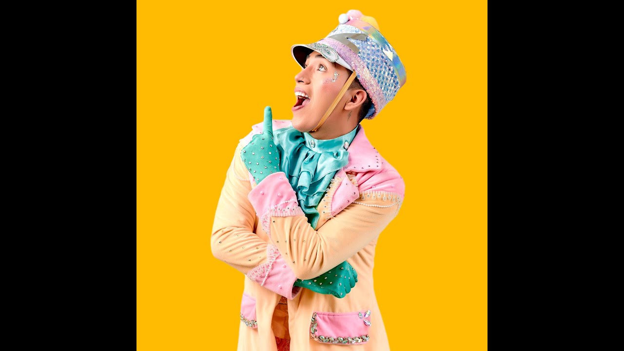 EL POLLITO TITO - El show de Santos - YouTube