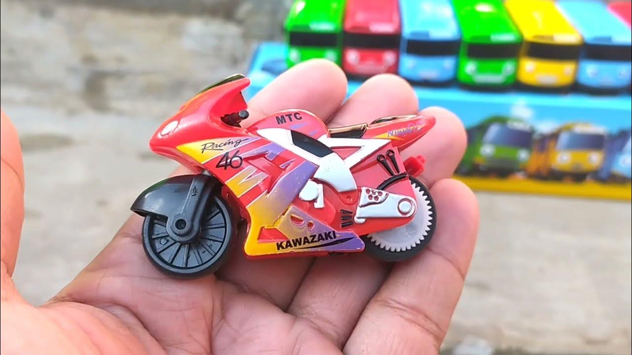 Tayo bus kecil, moto gp, tayo gani, tayo lani, tayo rogi, tayo tayo - YouTube