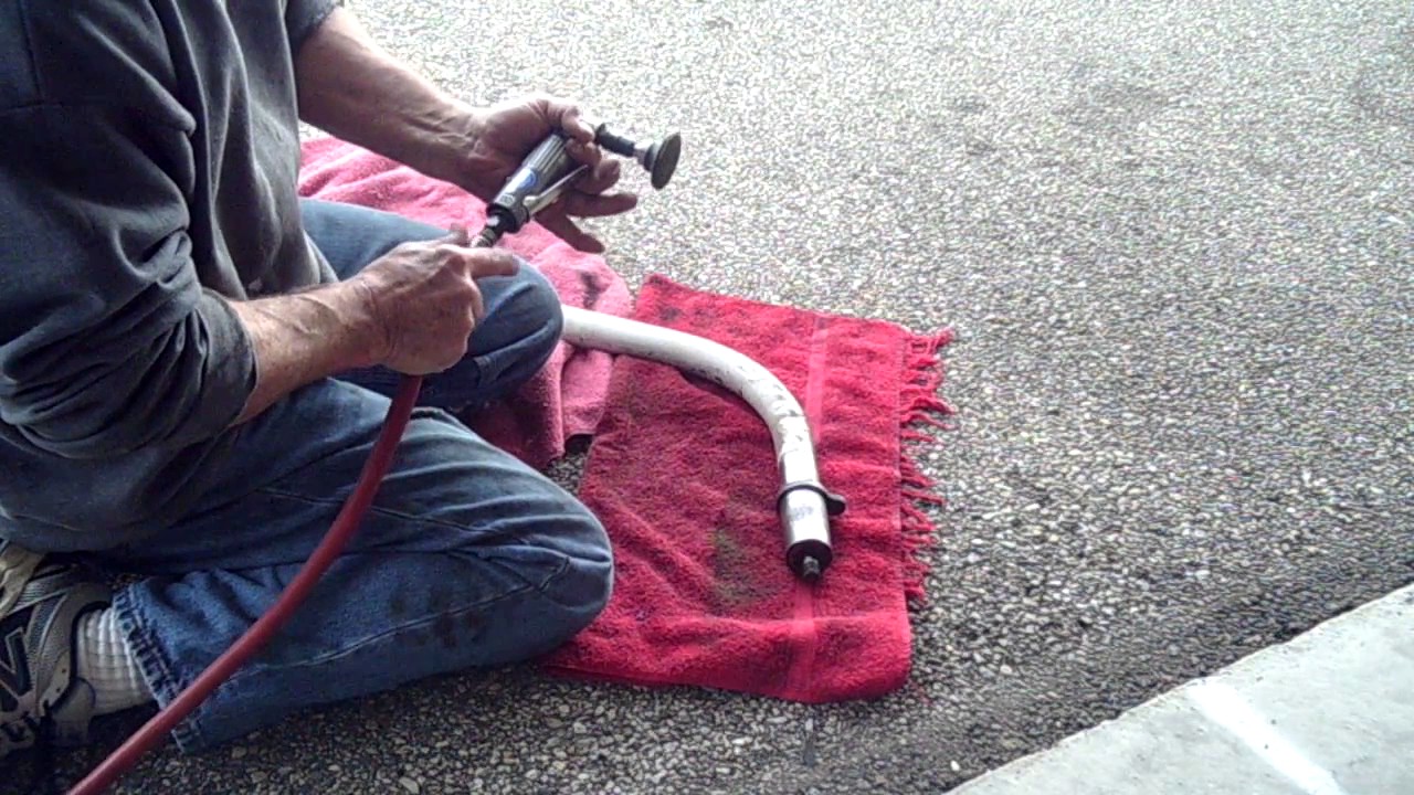 Nose Strut Service - Grumman Style - YouTube