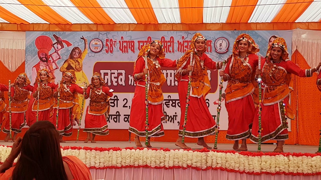 Tippani Gujarati folk dance by DAV COLLEGE OF edu. HOSHIARPUR - YouTube