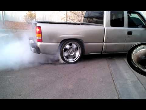 La chevy quemando llanta - YouTube