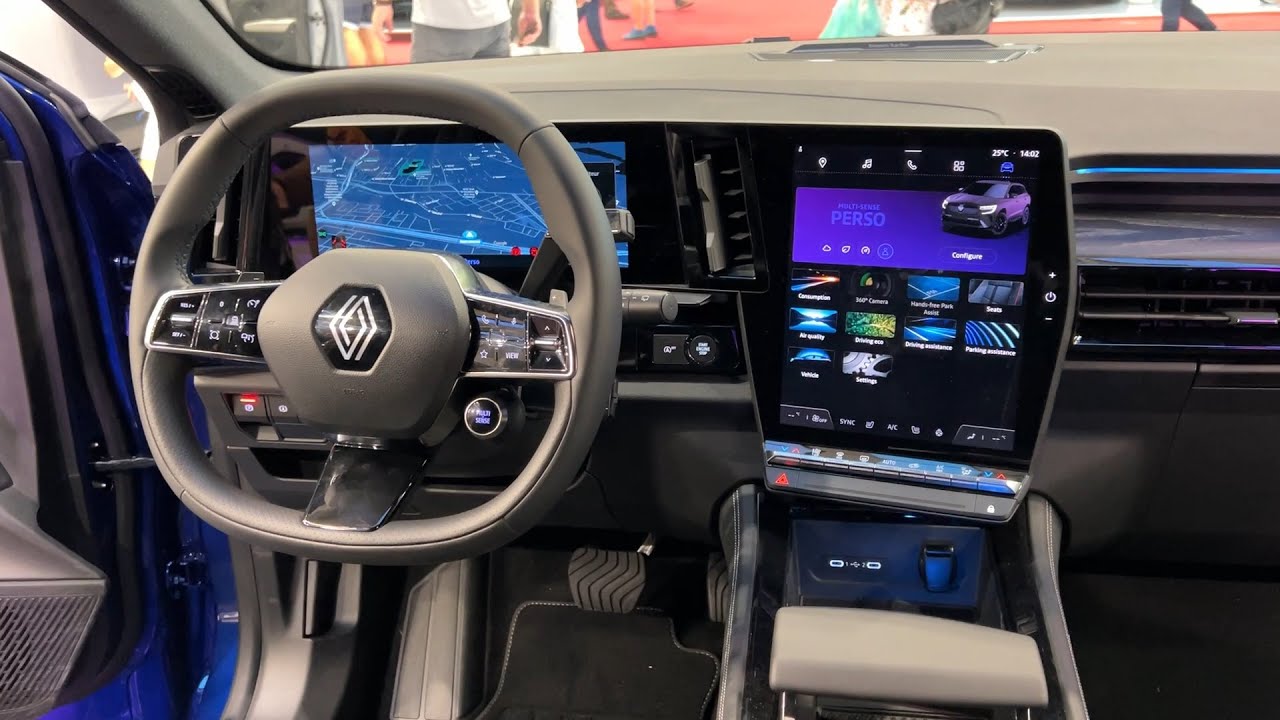 RENAULT AUSTRAL 2023 - crazy AMBIENT lights in different colors - YouTube