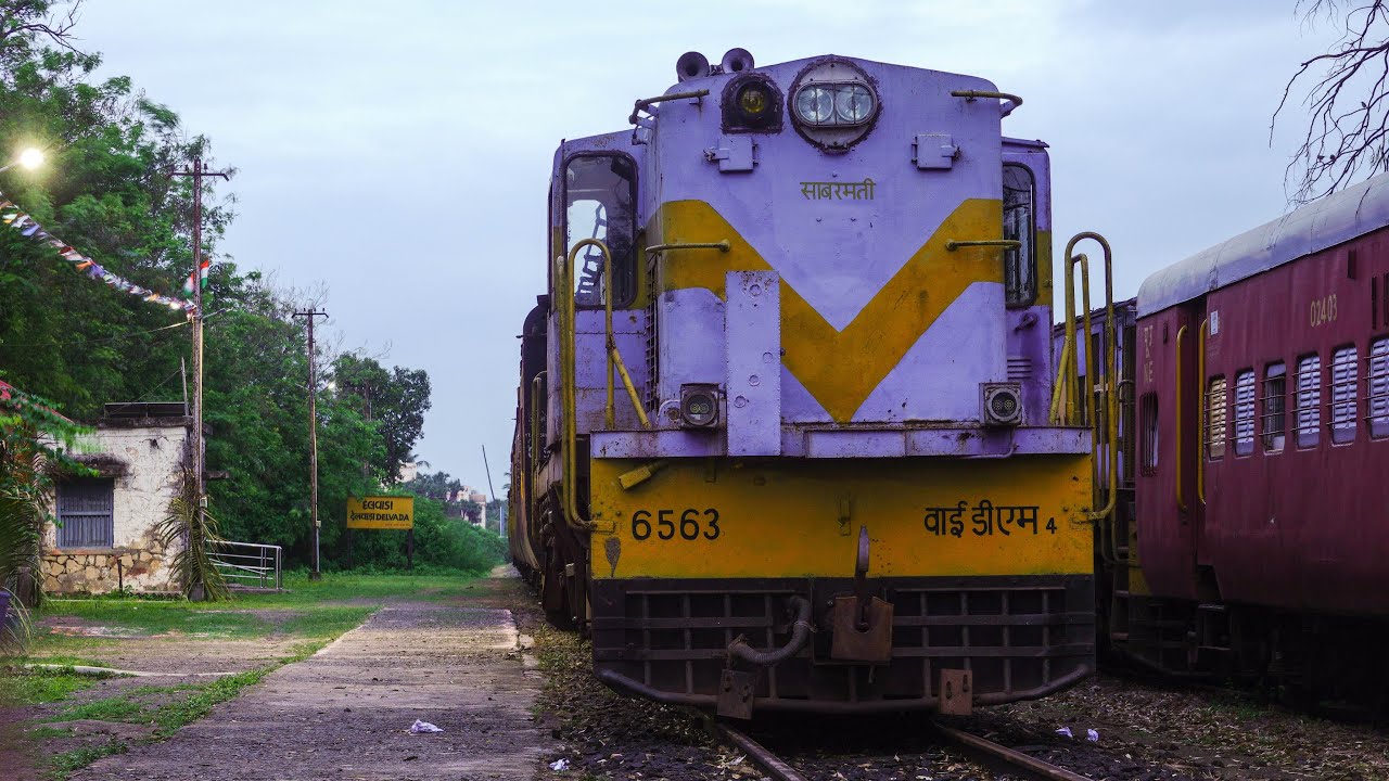 Startup and Idling of Sabarmati YDM4 6563 - ALCo DL535 [Stereo Audio ...