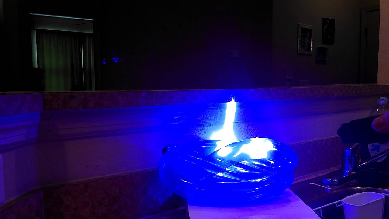 Star wars Light saber Laser popping balloon - YouTube