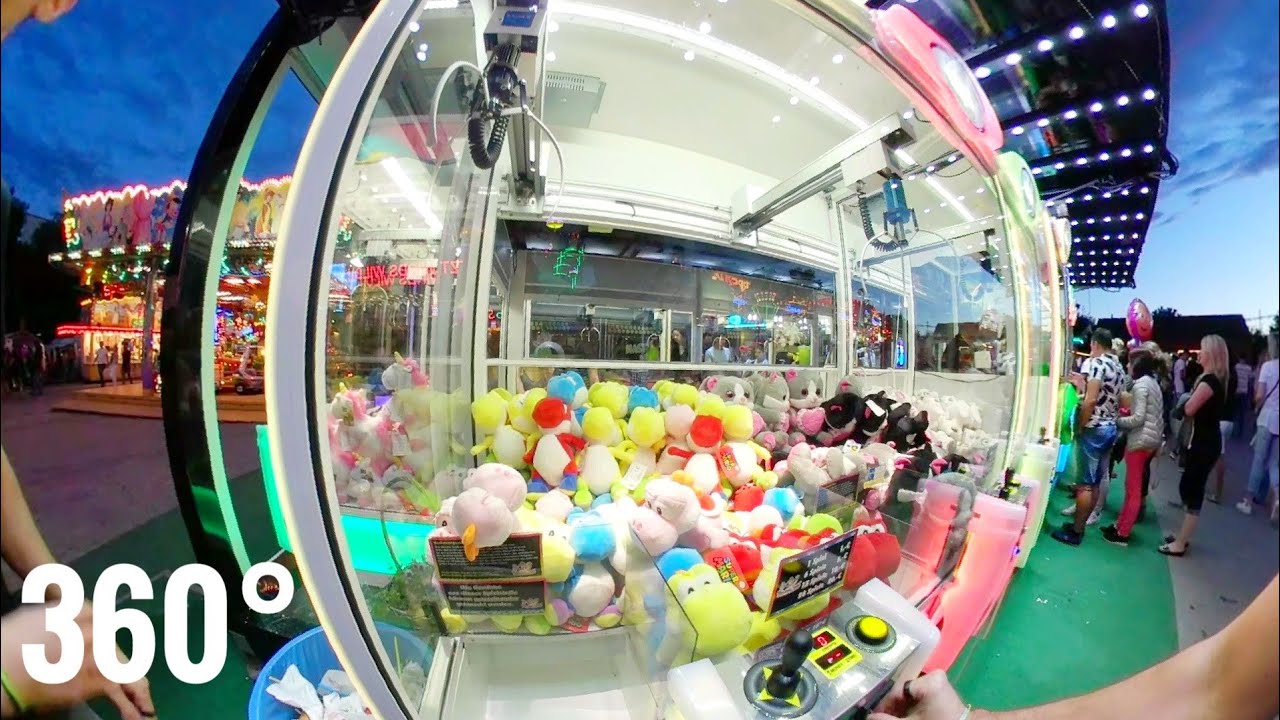 Claw Machine 360 VR Amusement FAIL (Rigged Scam Crane) at Oktoberfest ...