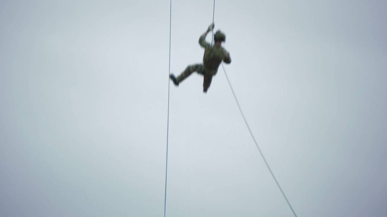 U.S. Air Force Special Operations: Rappel - YouTube