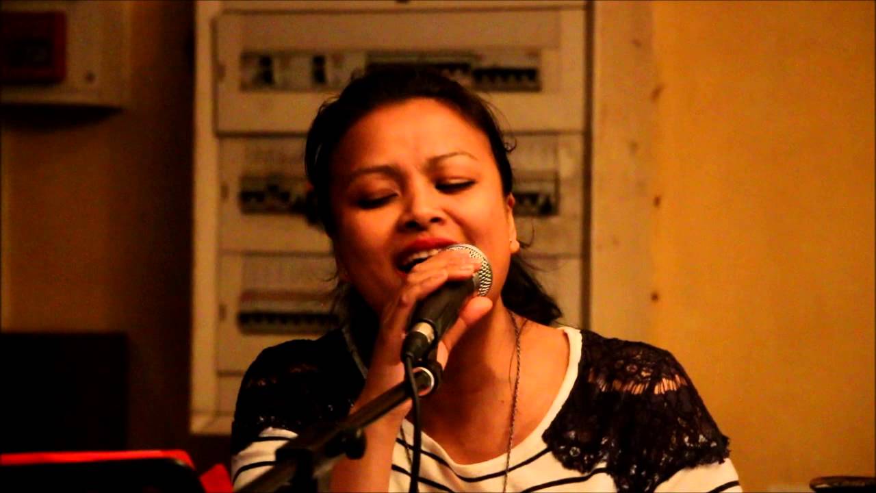 Aïna Quach, Nanie, Luk, Mahery et Nini Kolibera "Aiza izy zay" - YouTube