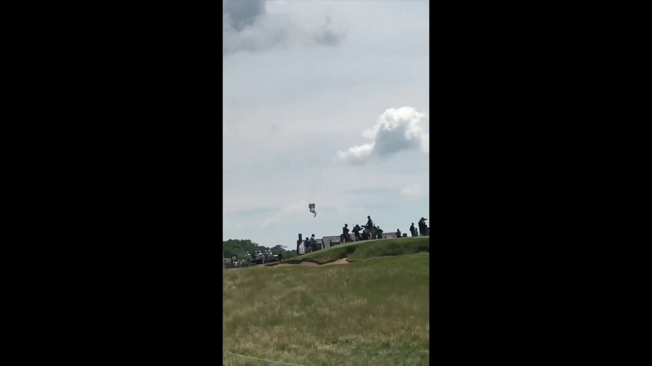 Blimp Crashes at US Open in Wisconsin - YouTube
