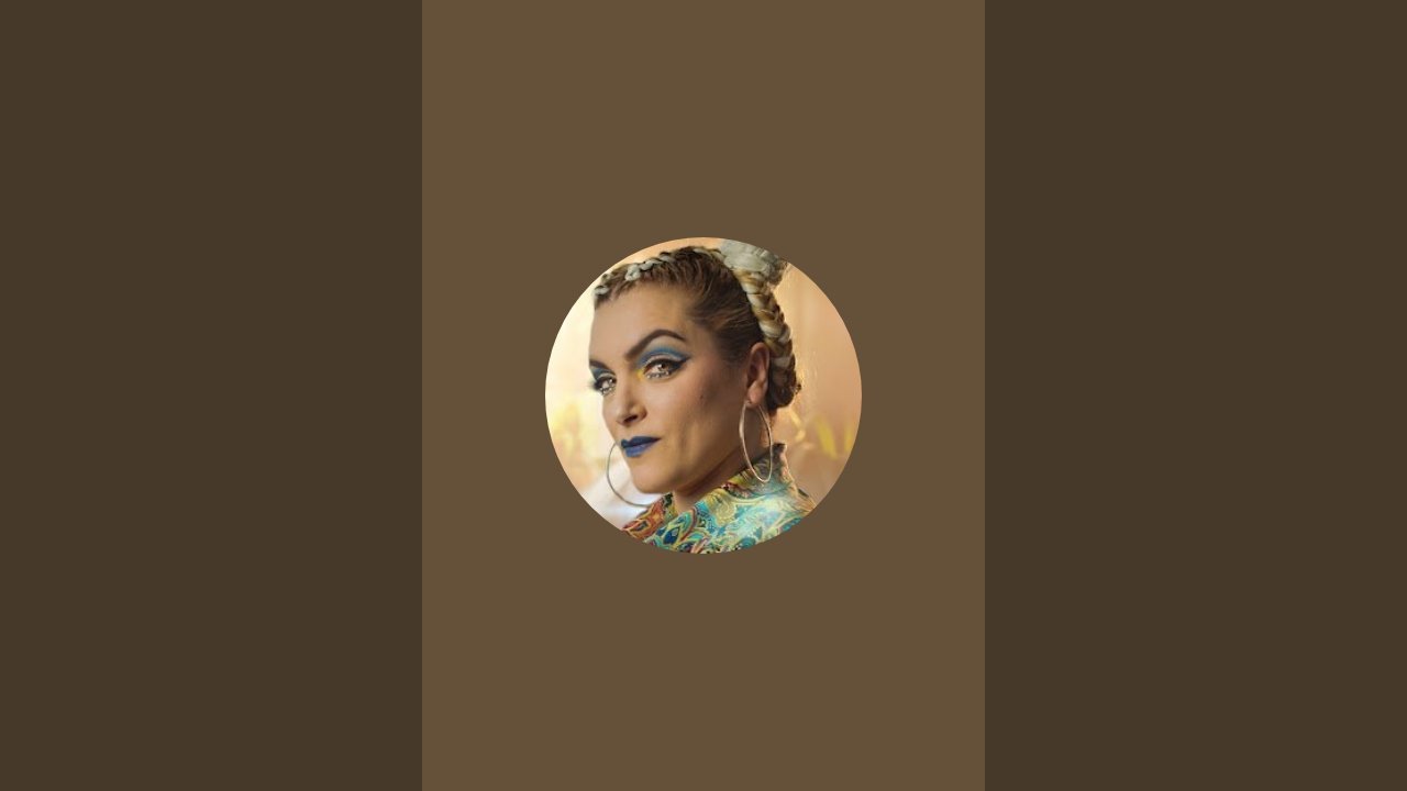 ¡Helena ly está emitiendo en directo! - YouTube