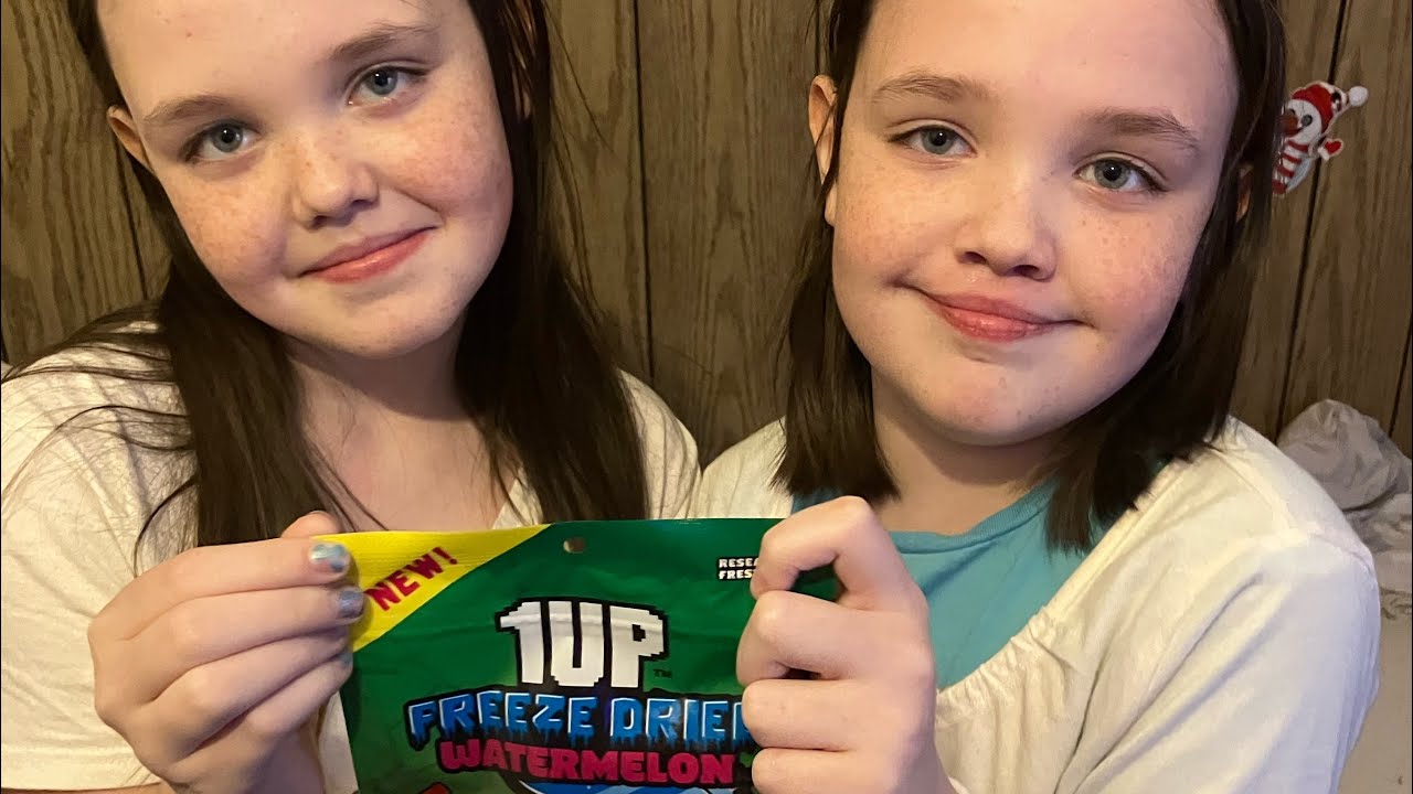 Trying Faze rug 1Up freeze dried watermelon @rug - YouTube