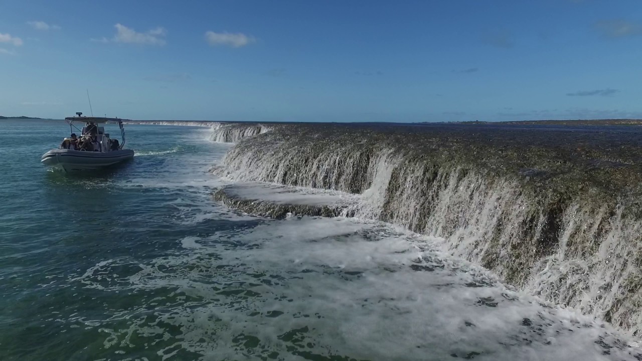 Waterfall reef - YouTube