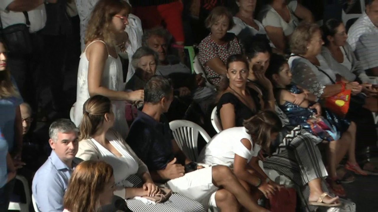 Σύρος, Πλατεία Μιαούλη 9-8-2018 ΧΟΡΕΥΤΙΚΟ ΑΝΤΑΜΩΜΑ Σύρος, Λέρος Λευκάδα ...