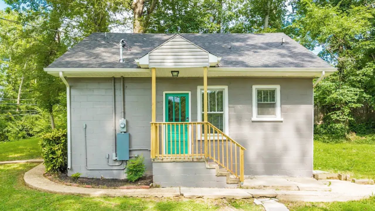 Super Adorable One Bedroom Private Cottage Full Kitchen - YouTube