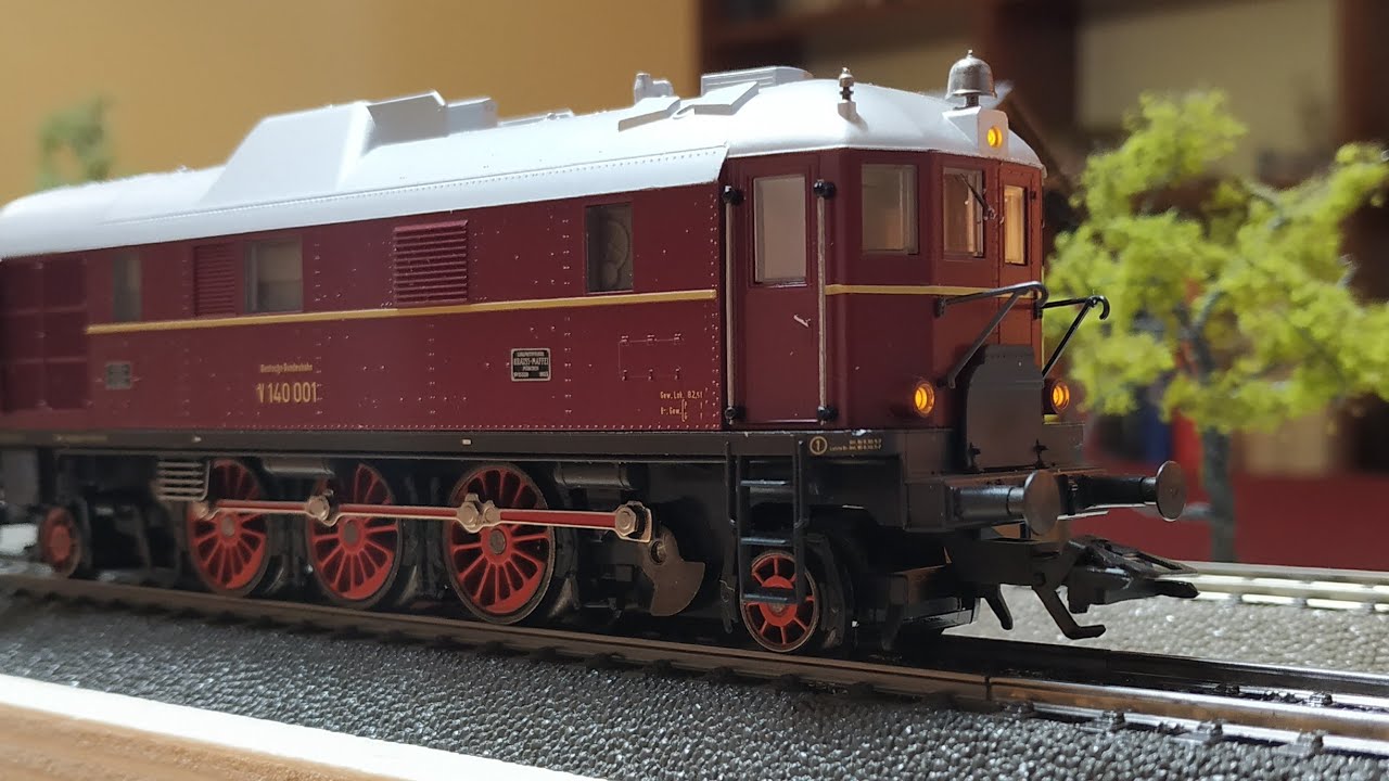 Märklin 34210 DB V 140 001 mit ESU Loksound 5 - YouTube