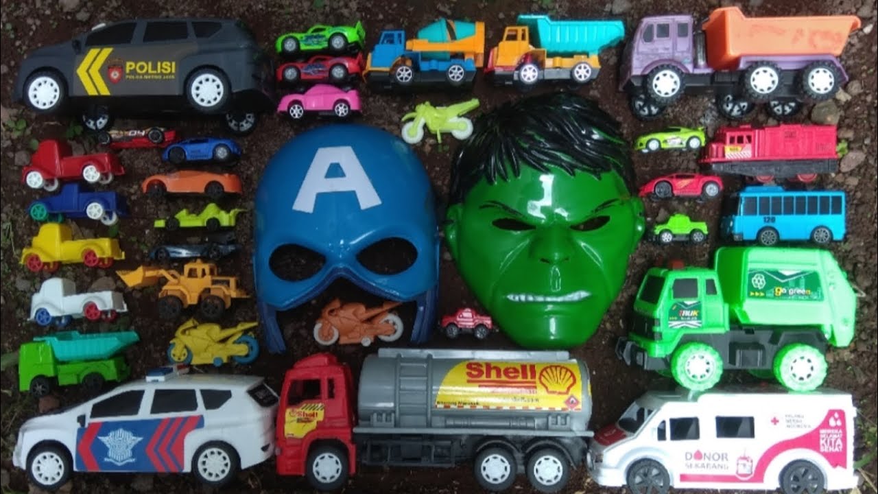 Topeng Hulk, Captain America, Mobil Batman, Mobil Balap, Mobil ...