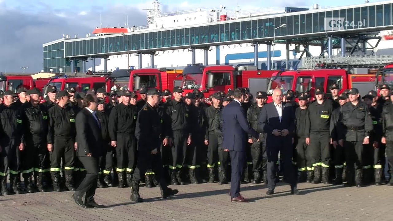 Polscy strażacy wrócili ze Szwecji. Witajcie w domu! Jesteście naszymi ...