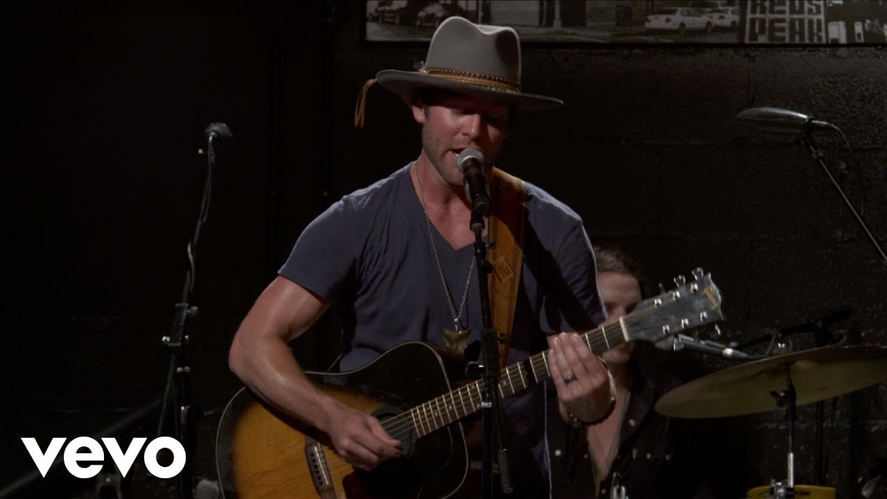 Drake White - It Feels Good - Vevo dscvr (Live) - YouTube