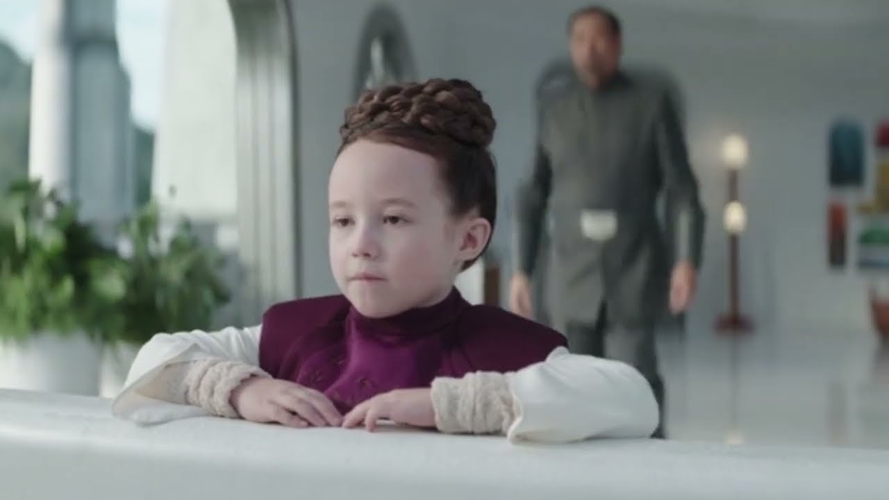 Obi Wan Kenobi | Leia Organa father teaches her the force - YouTube