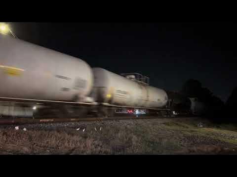 UP 5785 With Brand New C44ACM Paint Scheme Power Leads Manifest Magnolia,Tx - YouTube