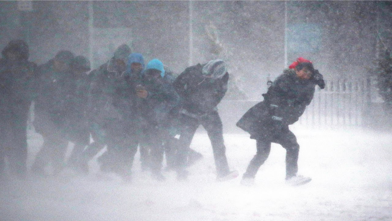 Anomalous SnowStorm hits Japan. the snow is record high: Hokkaido ...