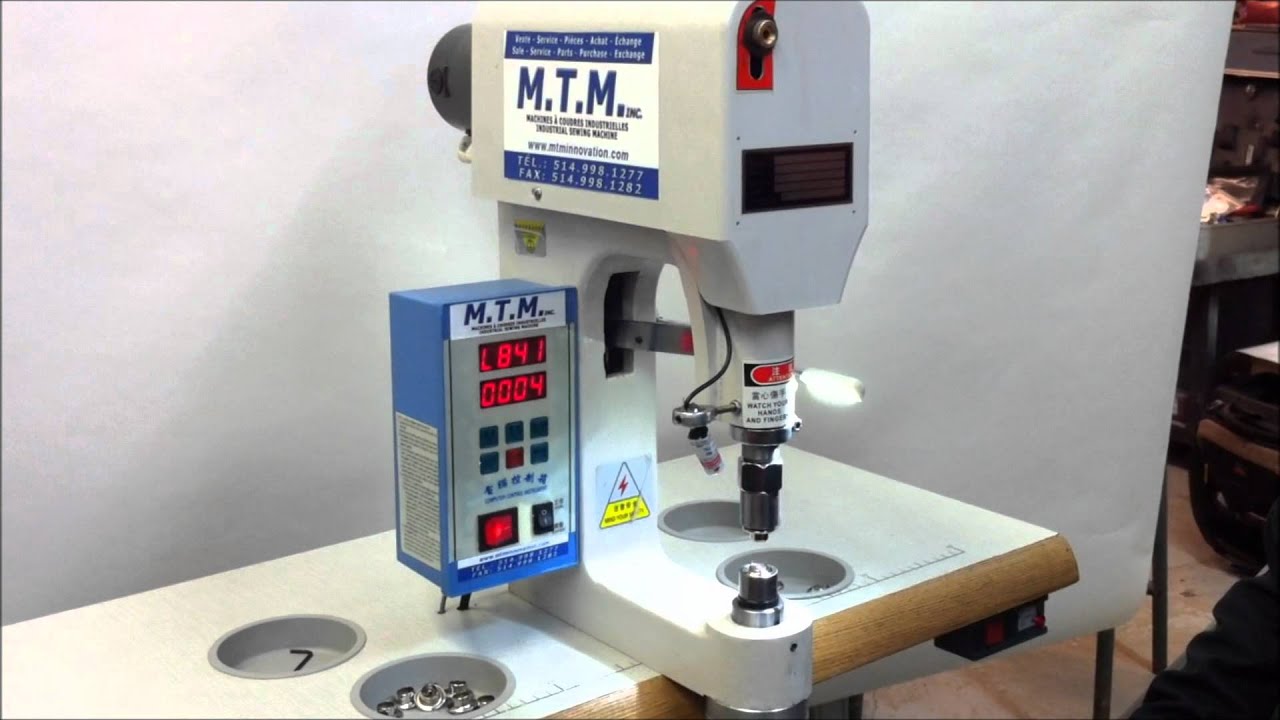 Machine à bouton pression électrique MT-80E - YouTube