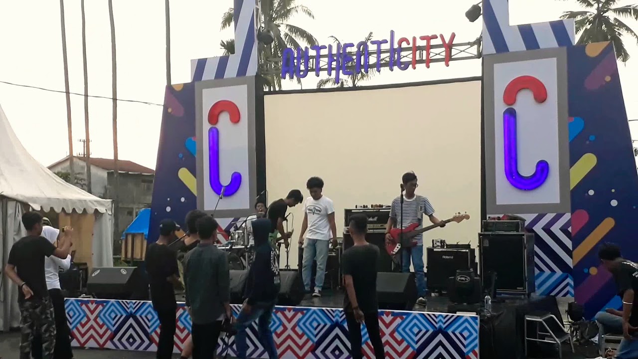 Marjinal Anak Merdeka Dosistensi Cover - YouTube