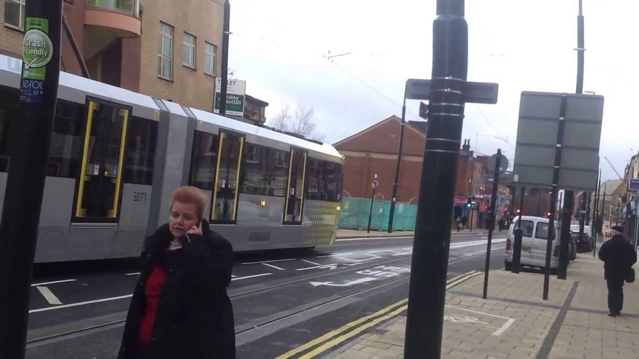 Trams on Union Street, Oldham - YouTube