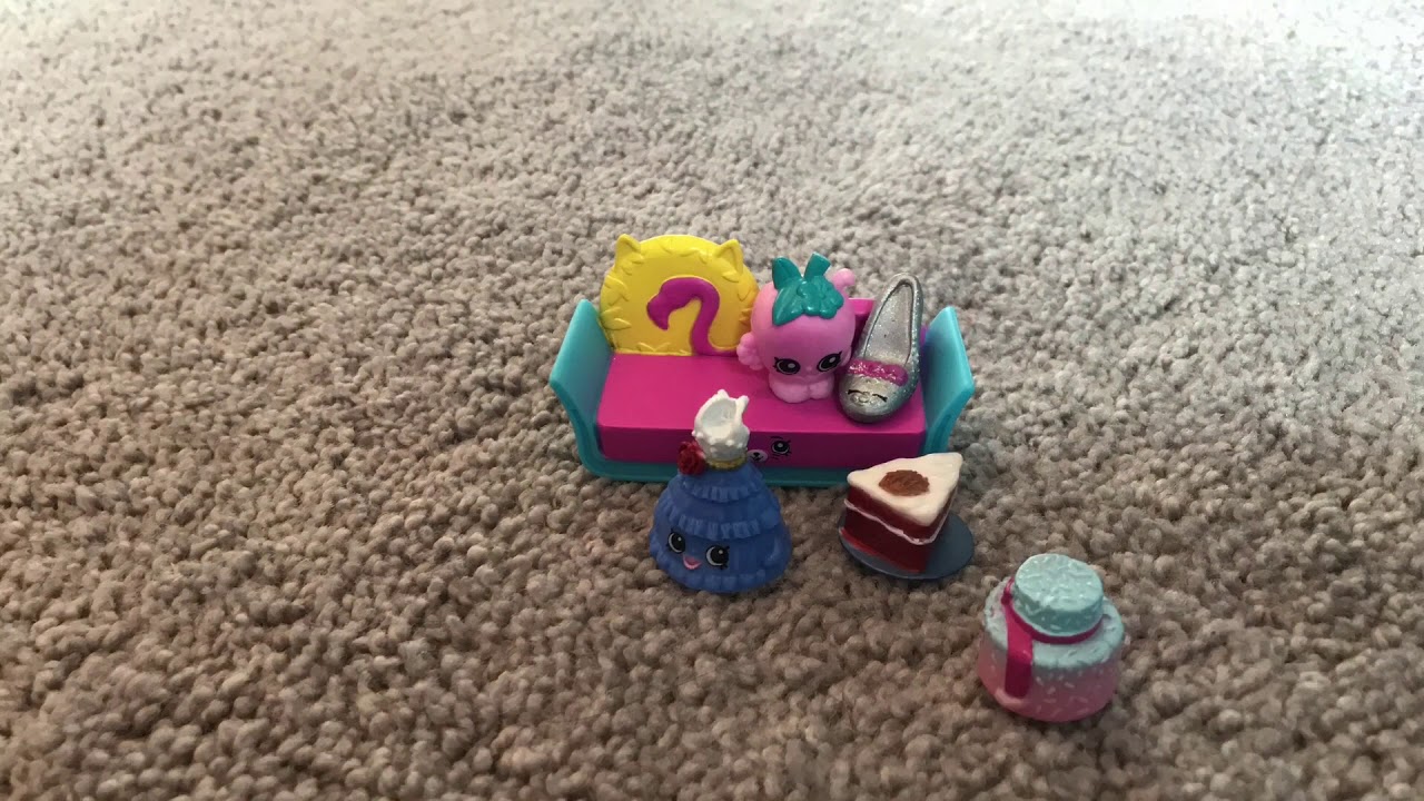 First Ever Shopkin Fight, Caught On Camera📷 - YouTube