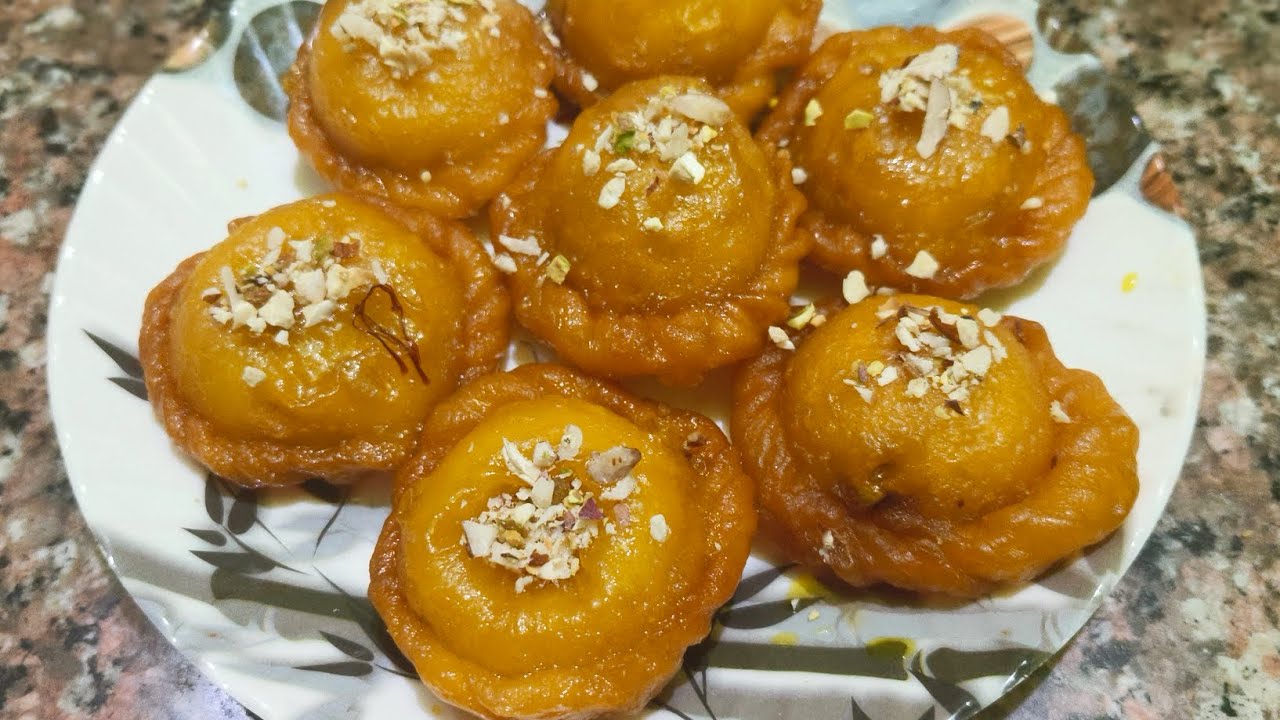 Holi special recipe ! Chandrakala sweet easy and tasty recipe ! Cooking ...
