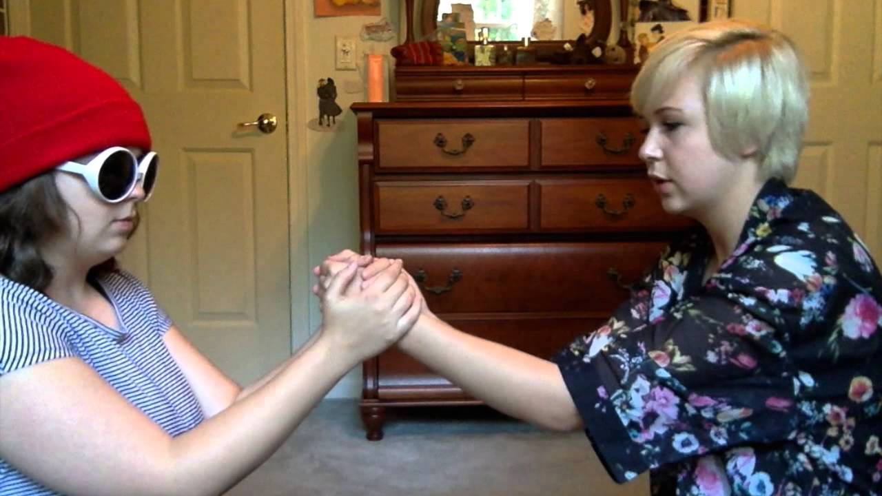 Twenty One Pilots Handshake Tutorial - YouTube