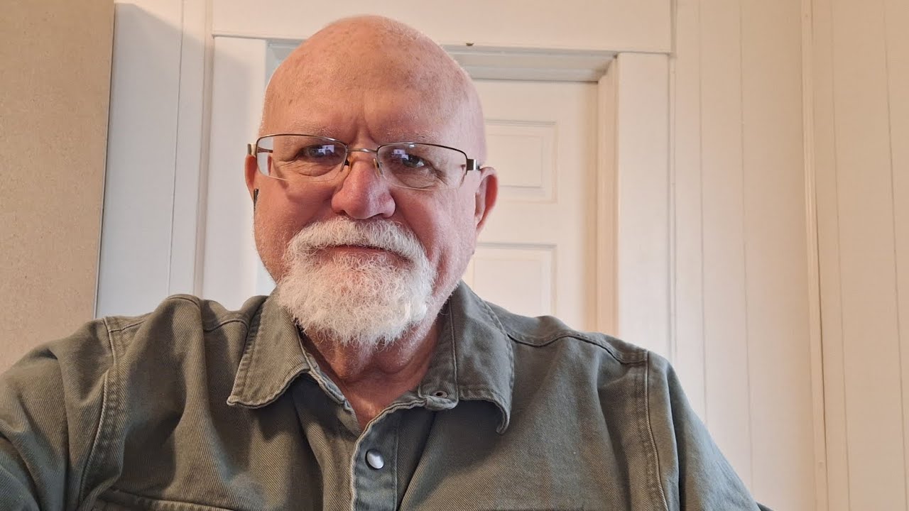 pray Pray PRAY. A few scriptures on praying. We ALL need to pray, a LOT ...