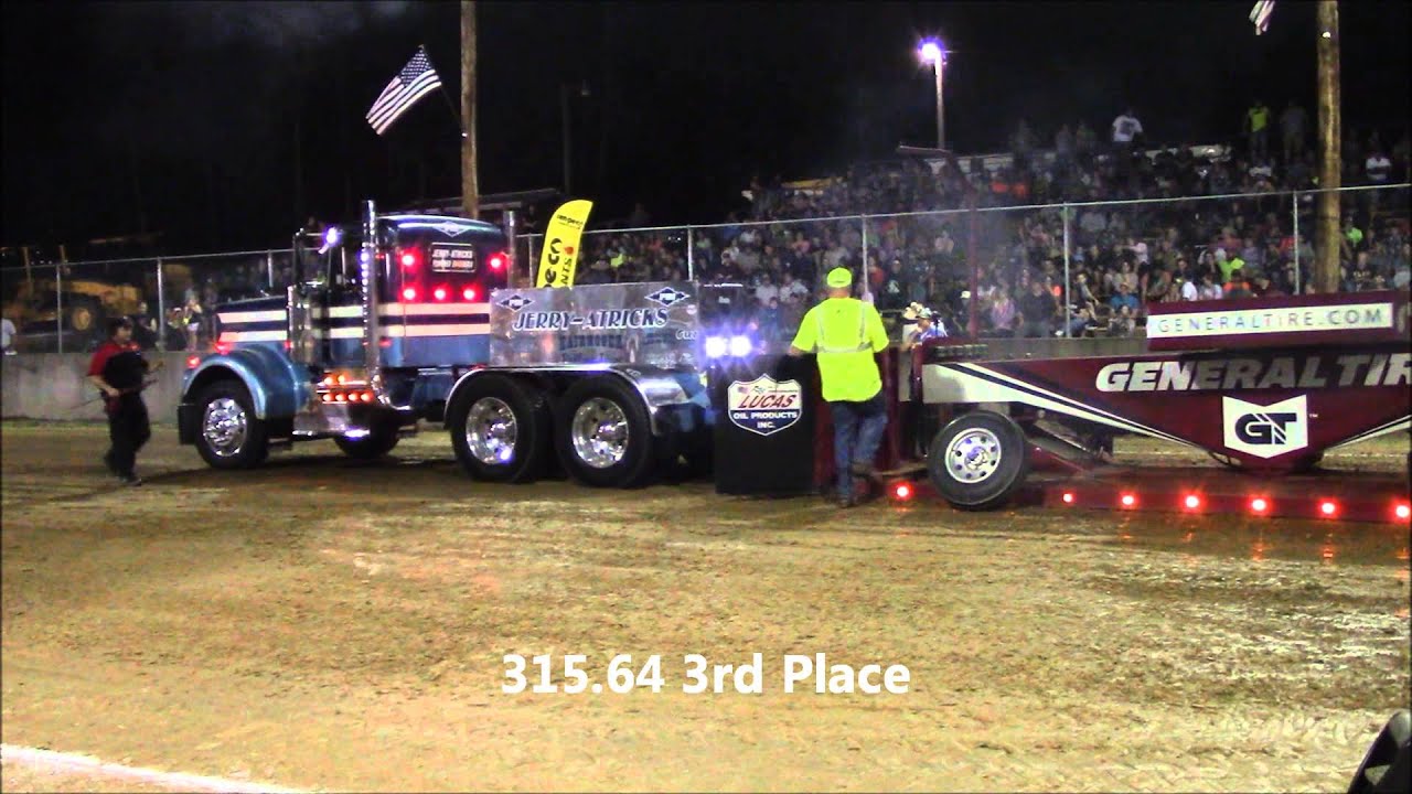 USA-East Sled Pulling, Big Rigs Semis, Warren County Fair 8-14-15 - YouTube