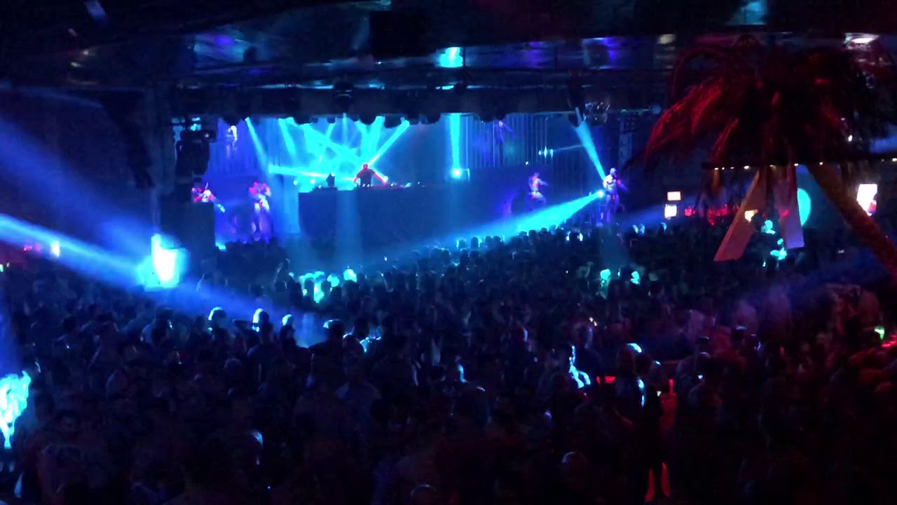 MACHO PARTY DJ CHRIS BEKKER WE PRIDE FESTIVAL MADRID 2018 - YouTube